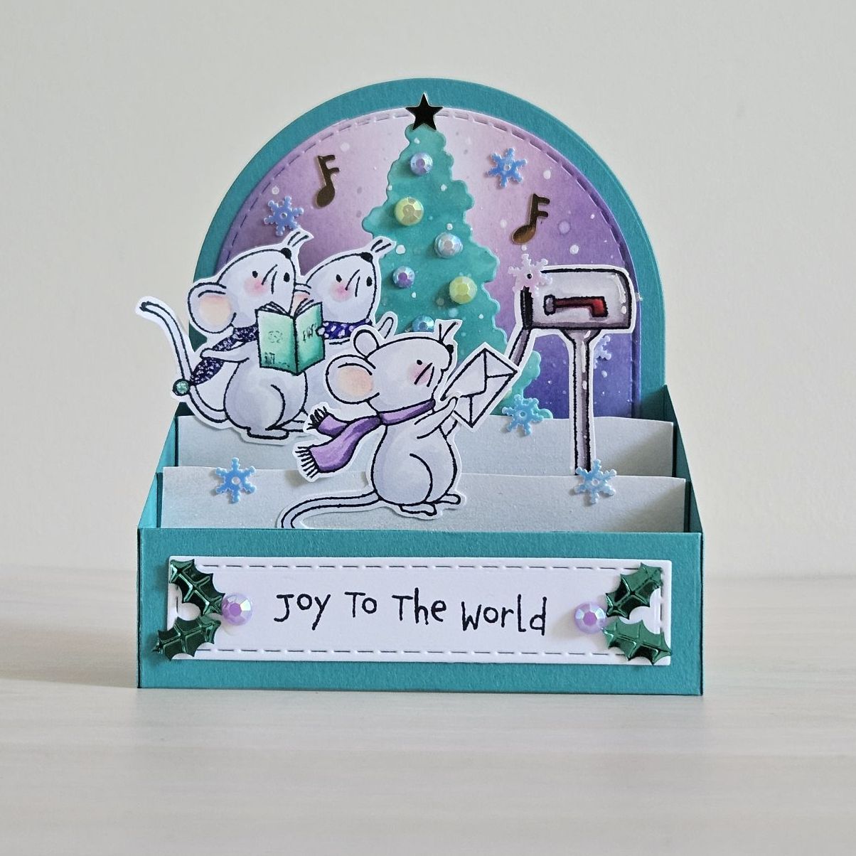 DIY Christmas MFT Outside The Box Pop Up Card: Merry Mice – Hugs in a Card
